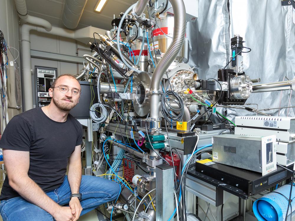 Humboldt Fellow at DESY and CFEL